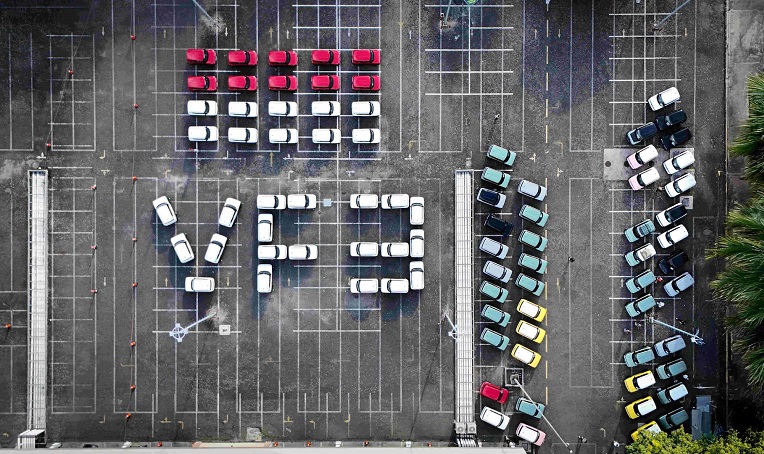 VinFast bàn giao 400 xe tại thị trường Indonesia sau hai tháng mở bán